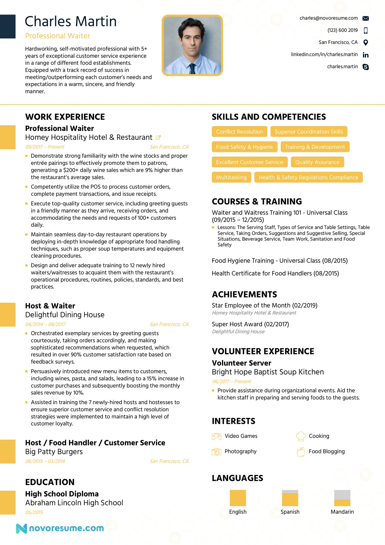 Waiter Resume Examples & Guide for 2025 | Novoresume